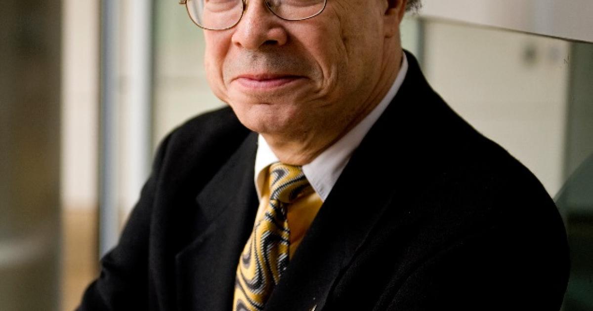 Levi Watkins, pioneering cardiac surgeon, dies